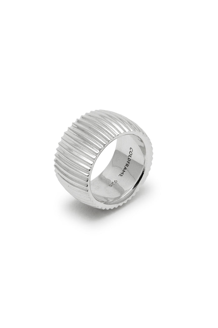 ESSENTIAL RIBBED SILHOUETTE RING LARGE
