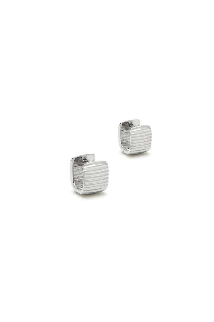 ESSENTIAL RIBBED SILHOUETTE WHITE GOLD EARRINGS